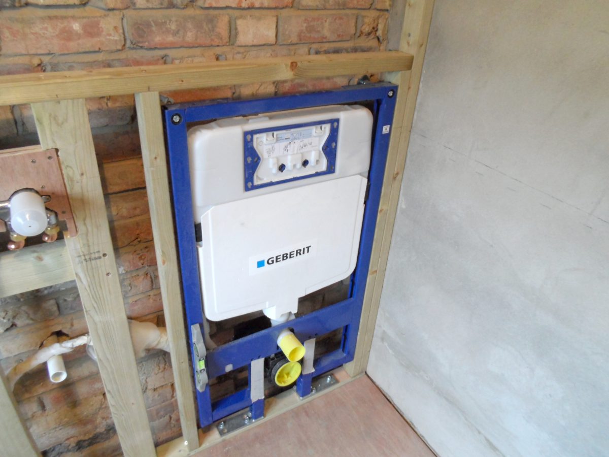 bathroom-toilet-frame-fixed
