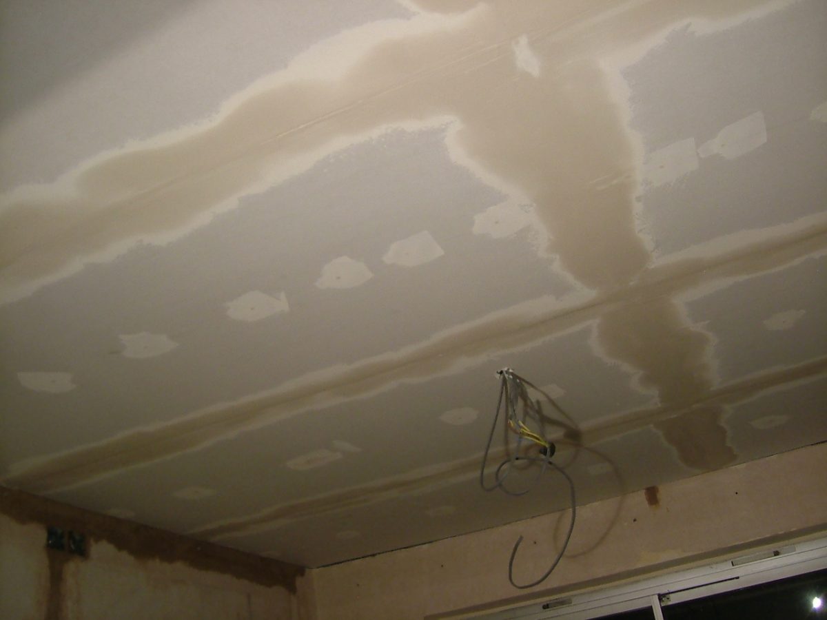 kitchen-ceiling-joints