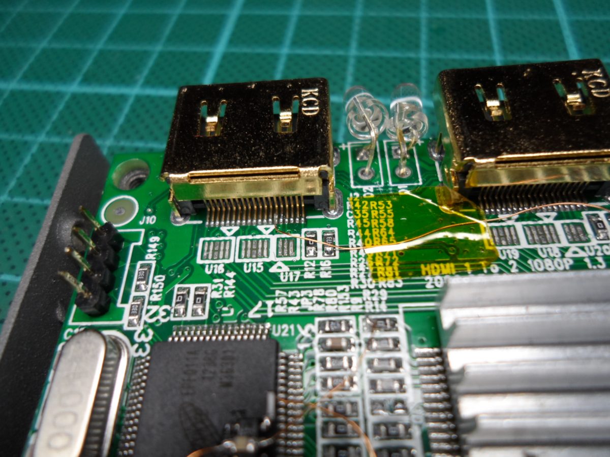 HDMI Splitter Hack