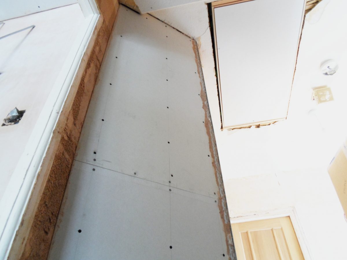 landing-wall-boarded-2